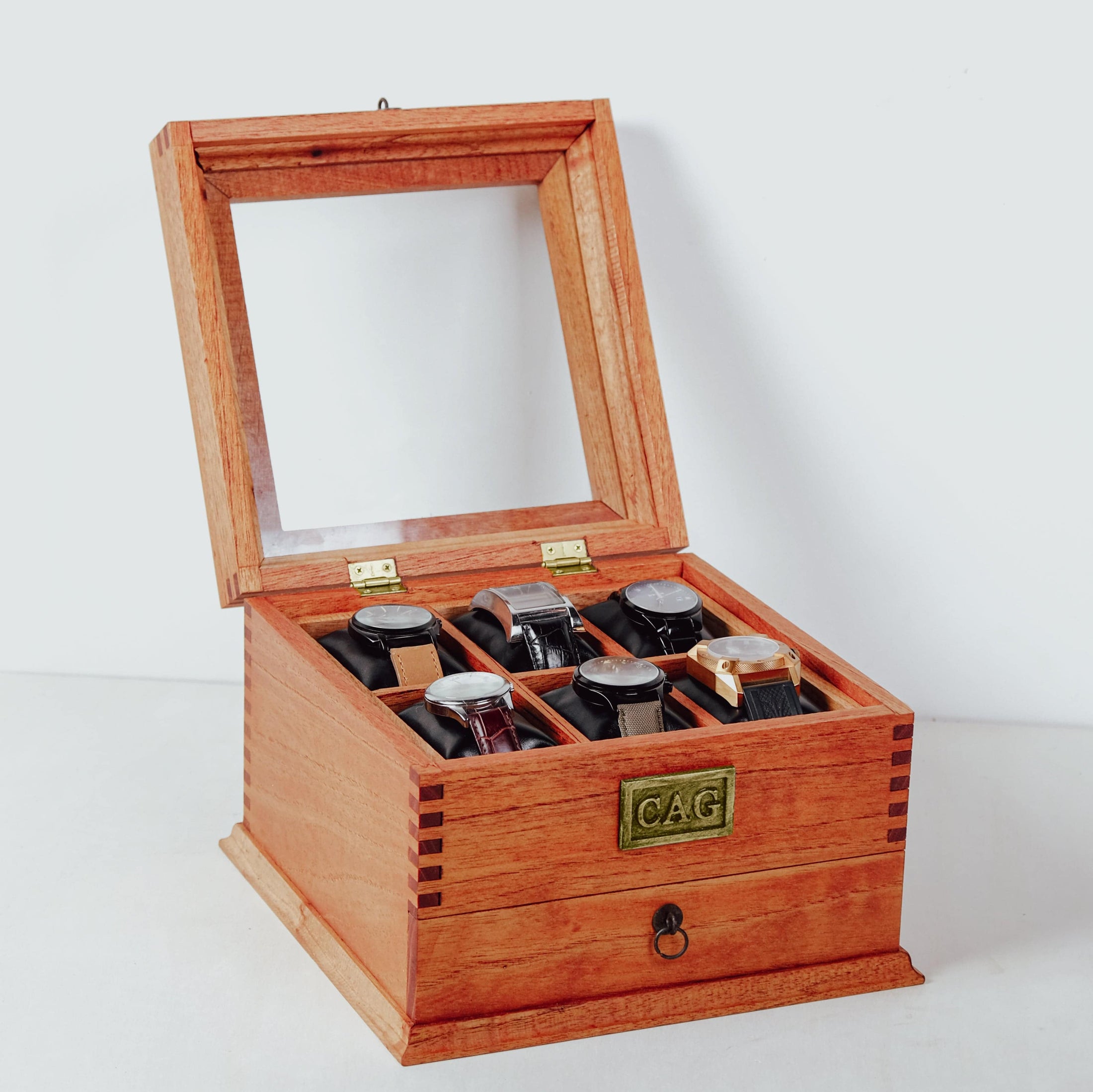 Cedar Watch Box for 6 Watches with Drawer – Deferichs